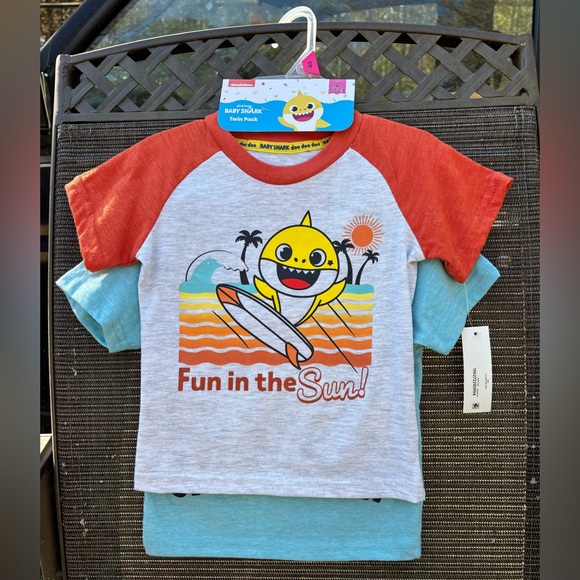 Nickelodeon | Shirts & Tops | Nickelodeon Baby Shark Fun In The Sun ...